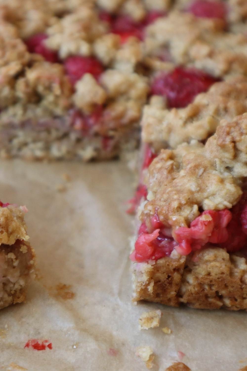 Strawberry-Raspberry Oatmeal Bar Recipe - Eat Dessert First